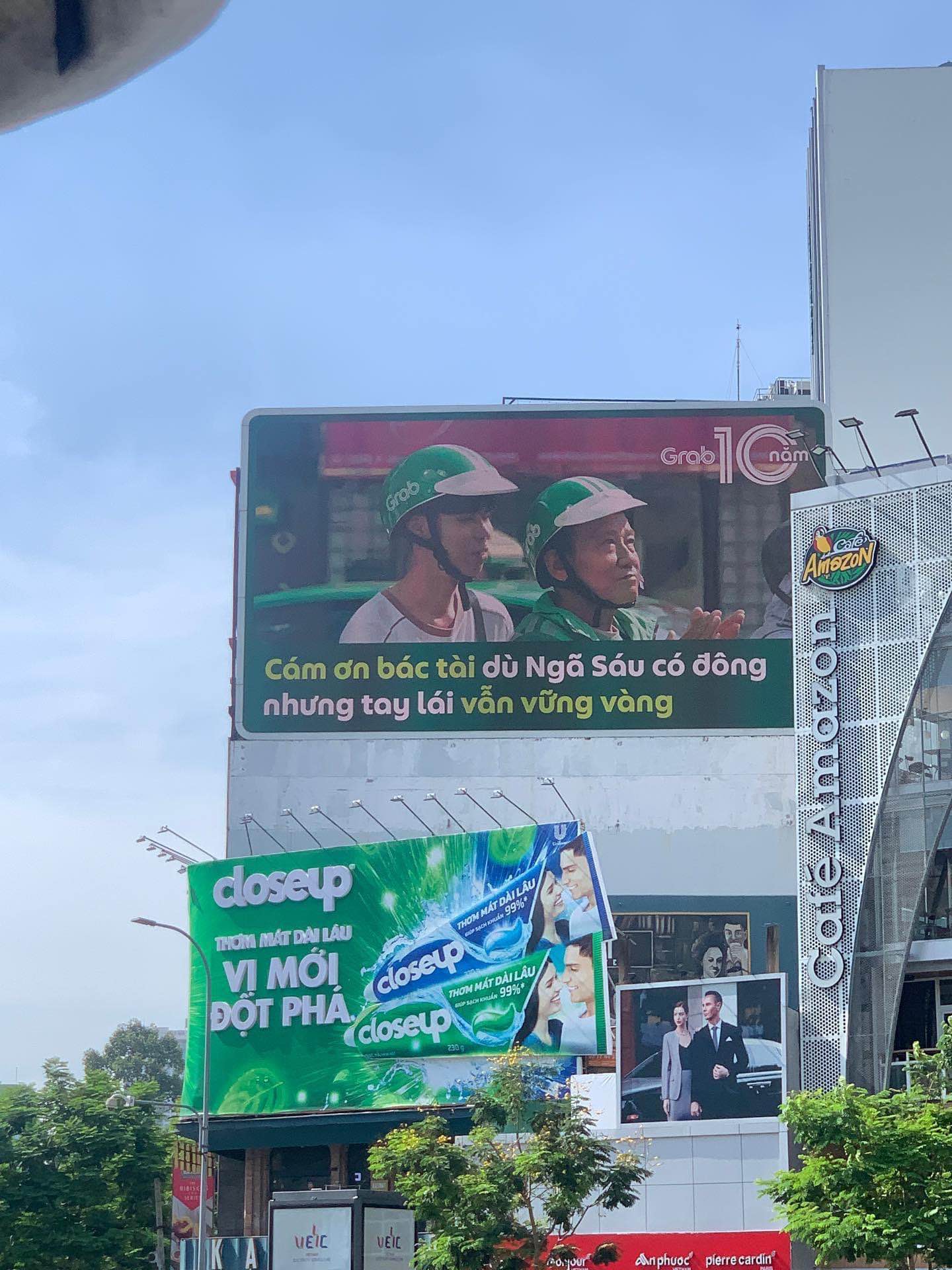 Chiến dịch kỷ niệm 10 năm của Grab: Interactive Billboard độc đáo và tri ân